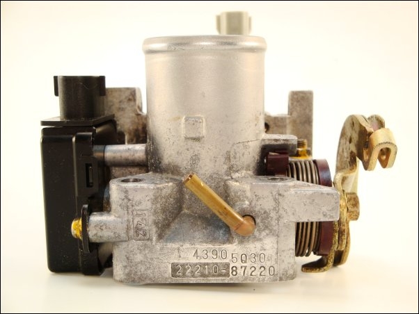 Throttle body 2221087220 Daihatsu Cuore L5 Move L601 0.8L 31 kW, 75,00