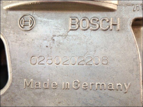 Air flow meter Bosch 0-280-202-208 Opel 90-399-364 8-36-562 Alfa Romeo ...