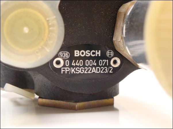 Neu! Diesel Pumpe Kraftstoffpumpe Bosch 0440004071 FP/KSG22AD23/2 A ...