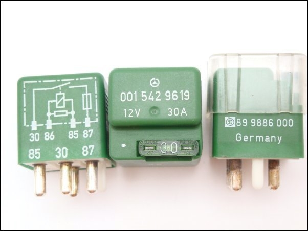 Relay 12V 30A A 001-542-96-19 $ 89-9886-000 Mercedes W124 W202 C126 ...
