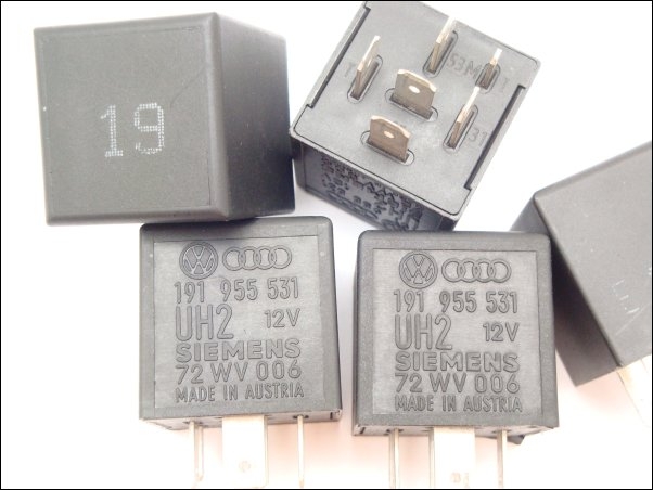Wiper interval Relay No.19 VW 191-955-531 UH2 72-WV-006 Siemens Audi ...