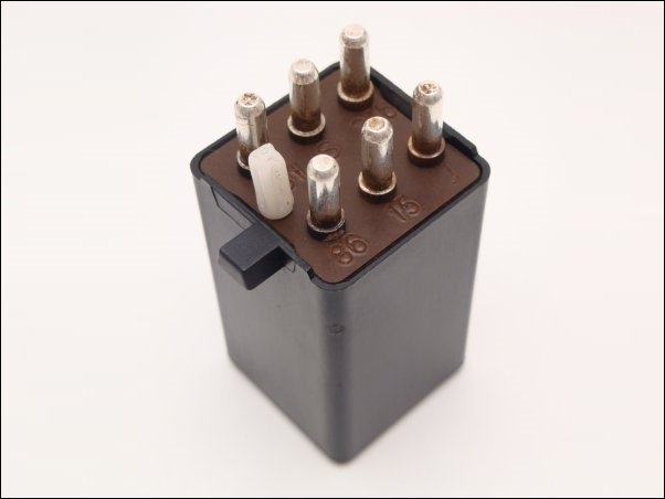 Pane Wipper Relay A 000-821-08-63 SWF IGE-601-342 Mercedes W123 W126 ...