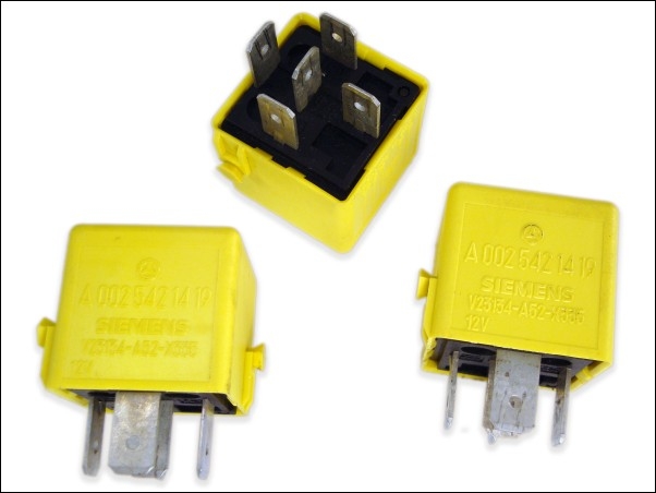 Relay 12V Mercedes A 002-542-14-19 Siemens V23134A52X335, 15,00
